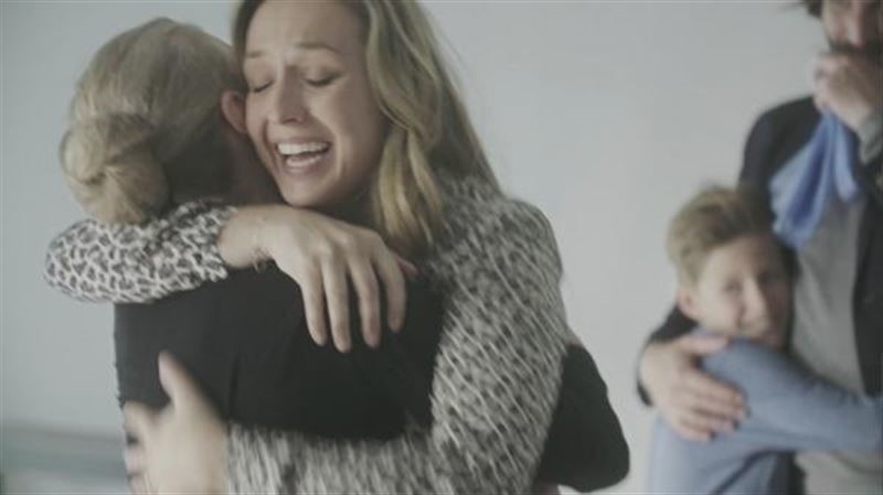 La Vaca que Ríe nos enseña con un spot que #sabemejornorenunciar